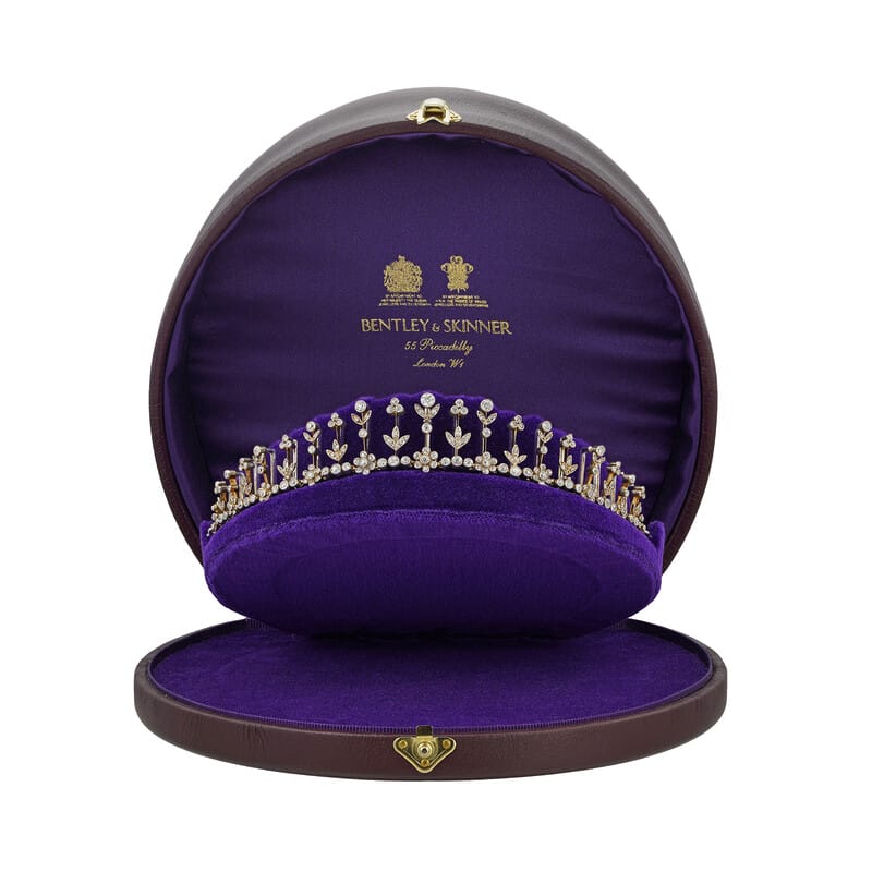 A late Victorian diamond tiara/necklace in a case – Bentley & Skinner ...